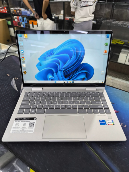 HP Envy X360 (i5-1335U/8/512)