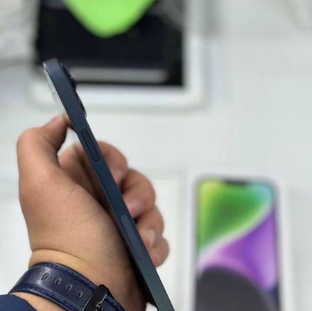 Iphone 14. 128 Е сим  86 % batarey