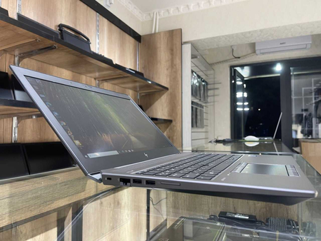 HP ZBook 15 G6 Intel Core  i7-9750H озу32гб 256ssd T1000 4гб!