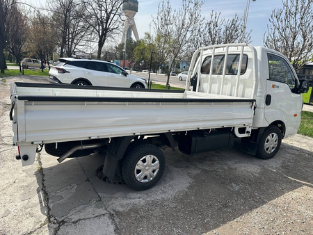 Kia bongo 2023 xolati yaxshi