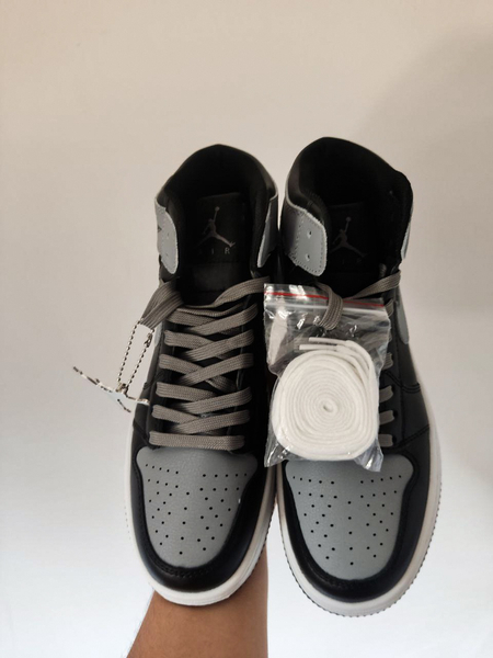 Кроссовки Nike Air Jordan 1