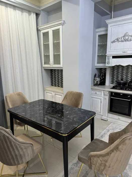 Современная квартира (в 500 метрах от М.Новза)