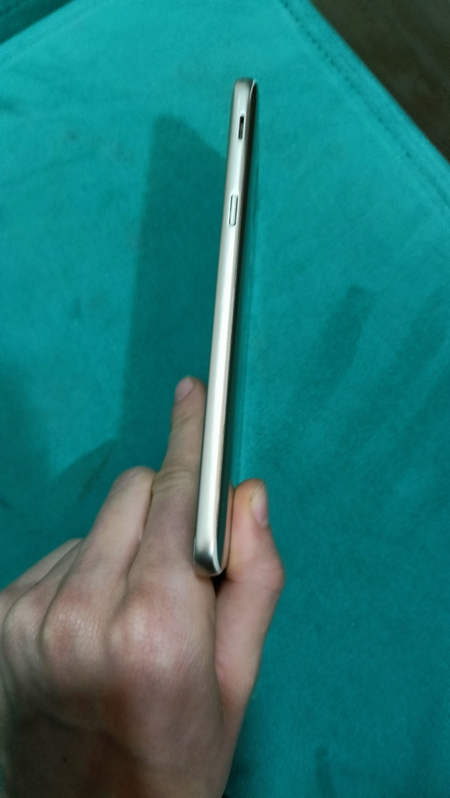 Samsung Galaxy J6