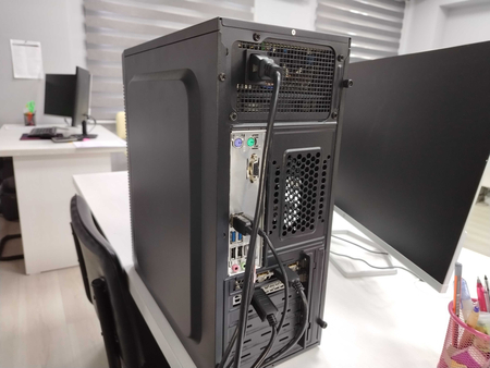 компьютер и 2 монитора HP 27 дюймов
