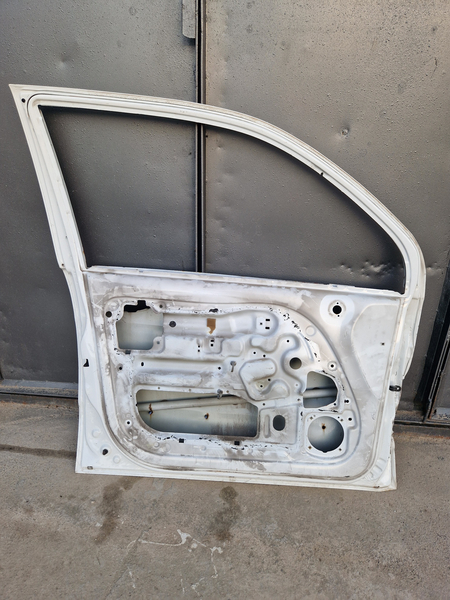 Matiz eshik shopir tomon