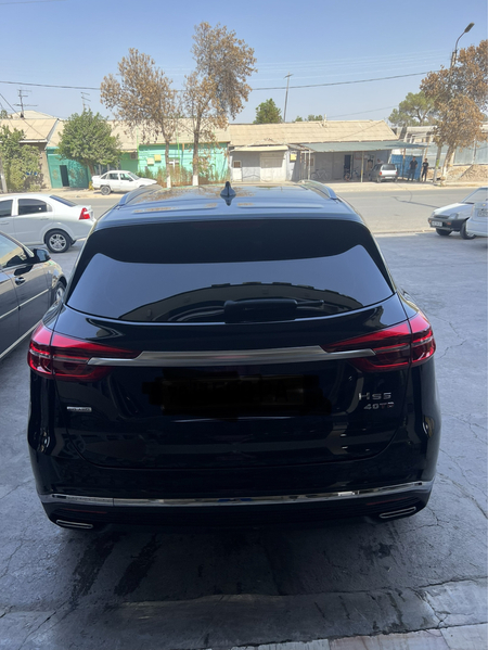 hongqi hs5 sotiladi