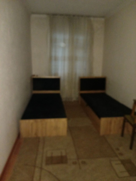 Срочно сдается квартира 2пер3 Чиланзар 20 квартал семейным все есть