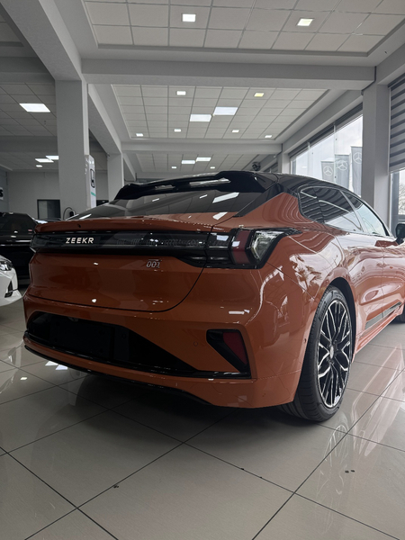 Zeekr 001 restyling z-sport