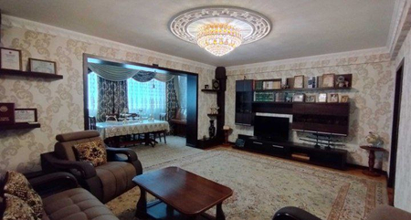 На 23 квартале Чиланзарского района продается квартира. 5/2/9