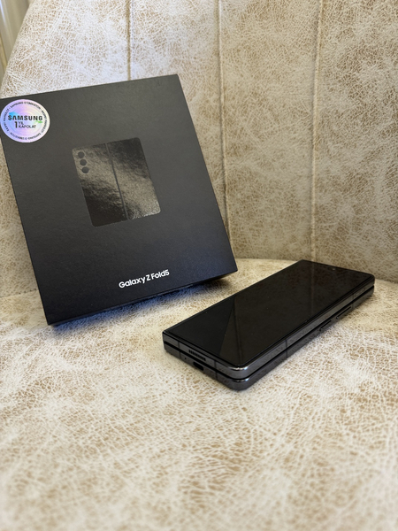 Samsung z fold 5