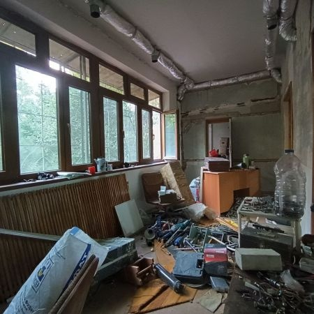 Продаётся 90м² Массив Ялангач 3/2/4 ор-р Президентская школа