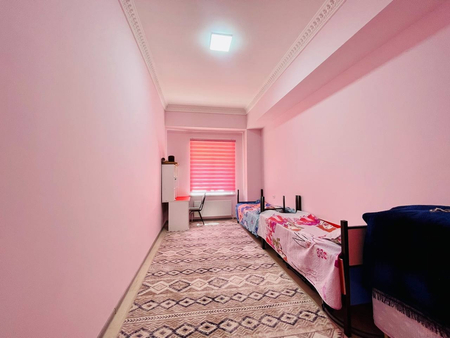 2 xonali 60m² 3-qavat, Barcha jihozlari qoladi. 4 qavatli panelniy dom