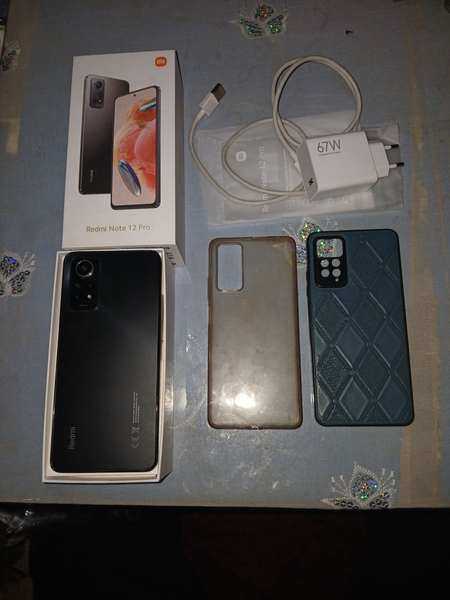 Redmi Note 12 pro 8+8/256

8+8/256 xotiraga ega

Qirilgan, chizilgan j