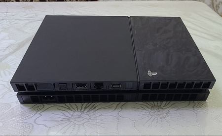 Playstation 4. 500GB