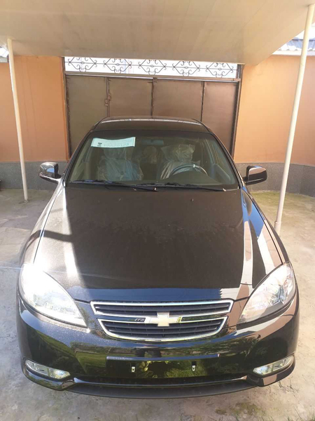 Автомобиль Chevrolet Gentra3