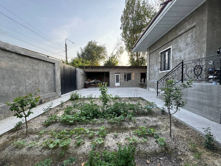 4-х комн. ДОМ. Спутник-12. Янгихает р-н (Сергели). Метро 2 км