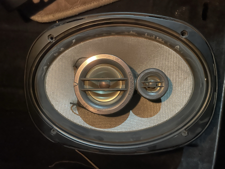 Kenwood kalonka sotiladi