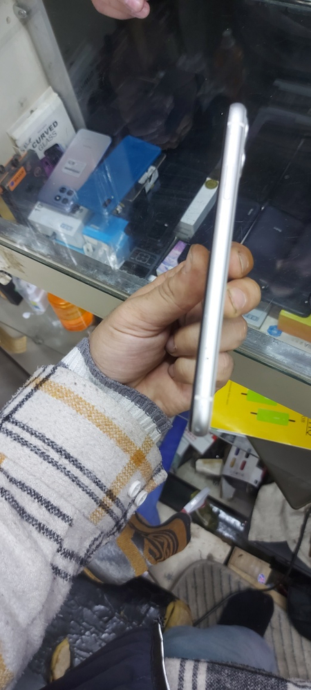 Iphone 11 64 GB truton bor face iwlamdi