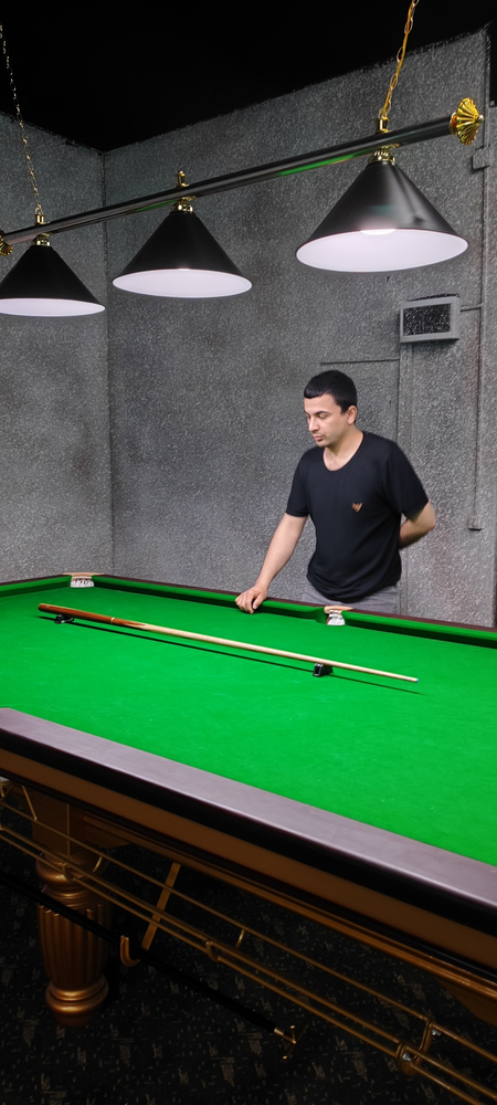 BILLIARDS POOL CLUB biznesi sotiladi