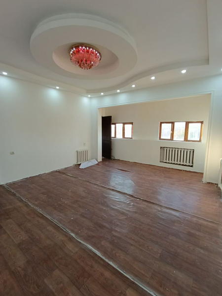 Продам 2х ком квартиру ТТЗ Базар 60м² среднее сост франция