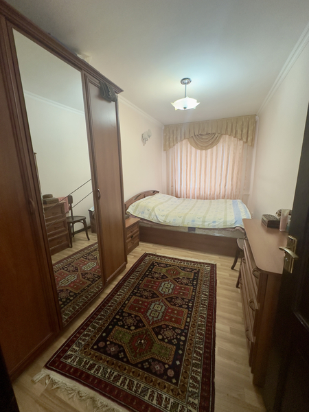 Срочно продается 2/5/5 на М. Горького