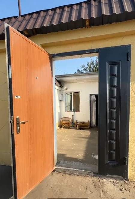 Продаётся дом,Янгихает,Туркво 3 комн,1 сотка  40 000