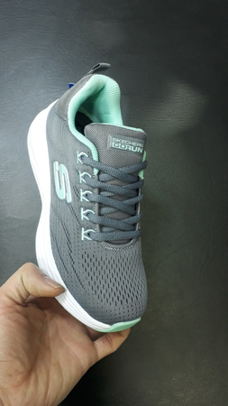 Skechers Air-Cooled Memory Foam®.