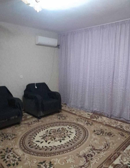 Qoyliq Qiyot metro yonida 300$