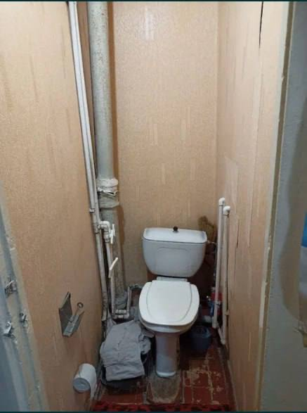Ц-5 Продаётся 2/2/9 не торец ор р Лакосте