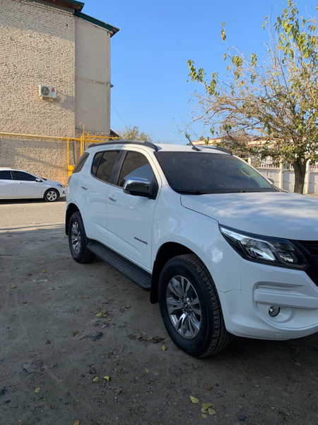 TrailBlazer CHEVROLET сотилади