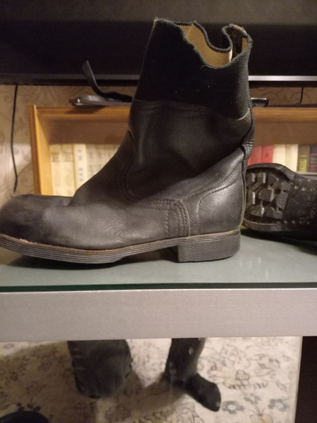 Продам  мужские офицерские сапоги кожаные.