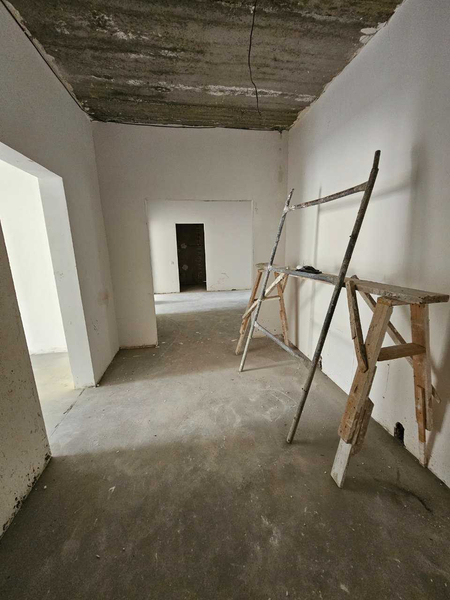 4 xonali 110m² 5 qavat uy sotiladi