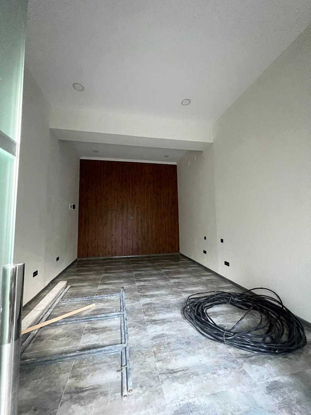 Здание,Дархан,4-этажа,540 м²,1,36 сотки,евроремонт