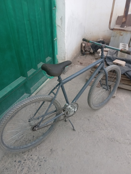 Velosiped sotiladi. Holati yaxshi