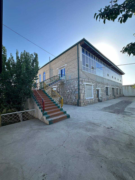 20 sotix Uchastka omborxona va ishlab turgan Tayyor boxcha sotuvda