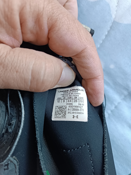 Оригинальные кроссовки Under Armour