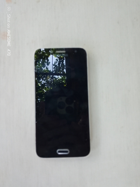 Galaxy J2 sotiladi