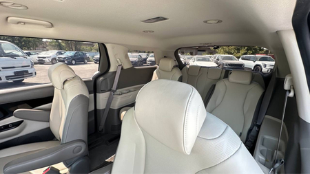 Продается Kia Carnival