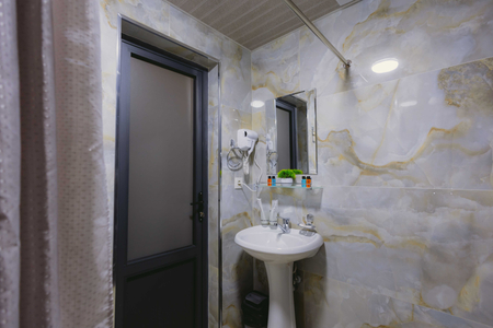 Барча шароитларга эга қулай мехмонхона (BeshChinor Hotel)