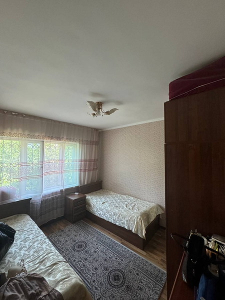Срочно продается 2/2/4 квартира