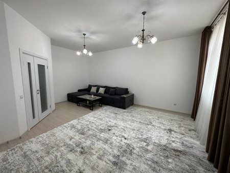 Срочно сдаю 2 ком Новостройка Golden House