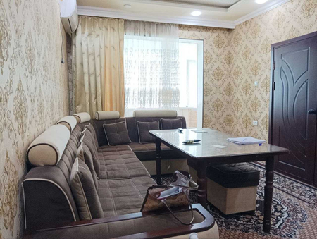 Срочно продается 3х комнатная 3 этаж Юнусабад 11кв ( м999)