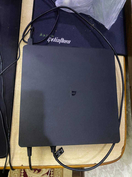 playstation 4 slim