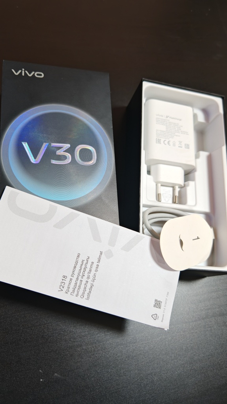 Vivo V30 5G 12/256