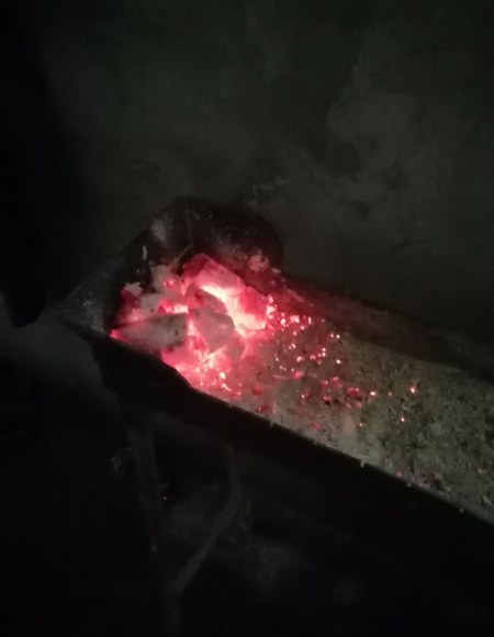Kumir angren sotiladi