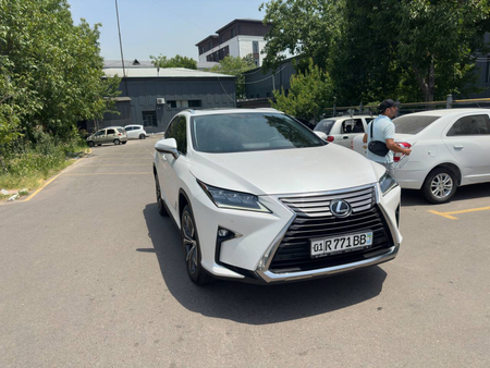 Lexus RX 350 full kraska toza bir qol moshina