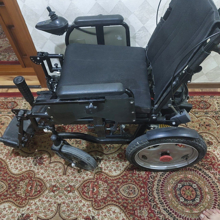 Nogironlar aravachasi Elektronni