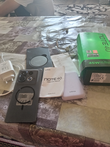 INFINIX HOT 40 telifon