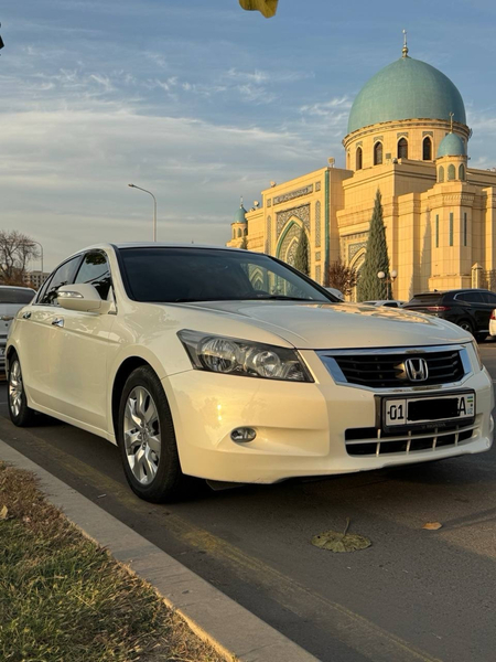 Продам Honda Accord 2009 года