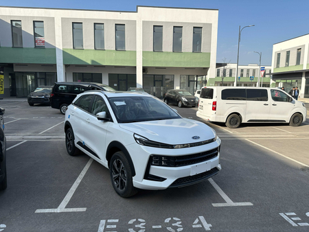 JAC JS6 Krosover yangicha kurinish va dizayn uyg'unligi